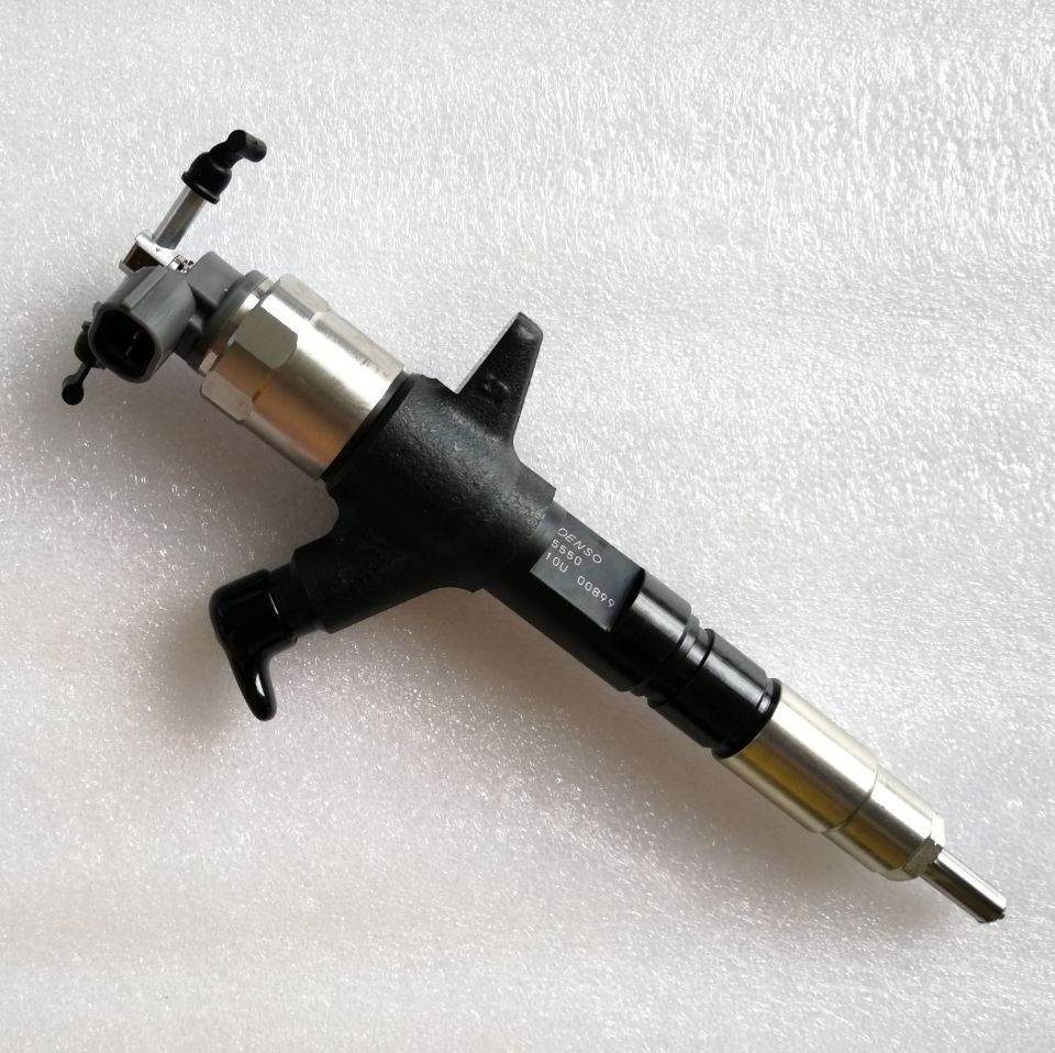 China Diesel Fuel Injector 095000-5550 Common rail injector for ...