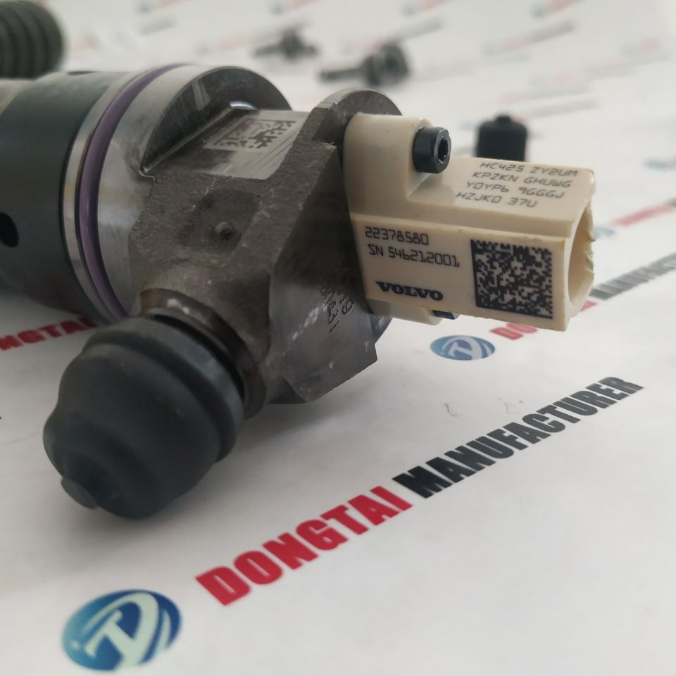 China VOLVO EUI FUEL INJECTOR 22378579 22378580 Manufacturer and ...